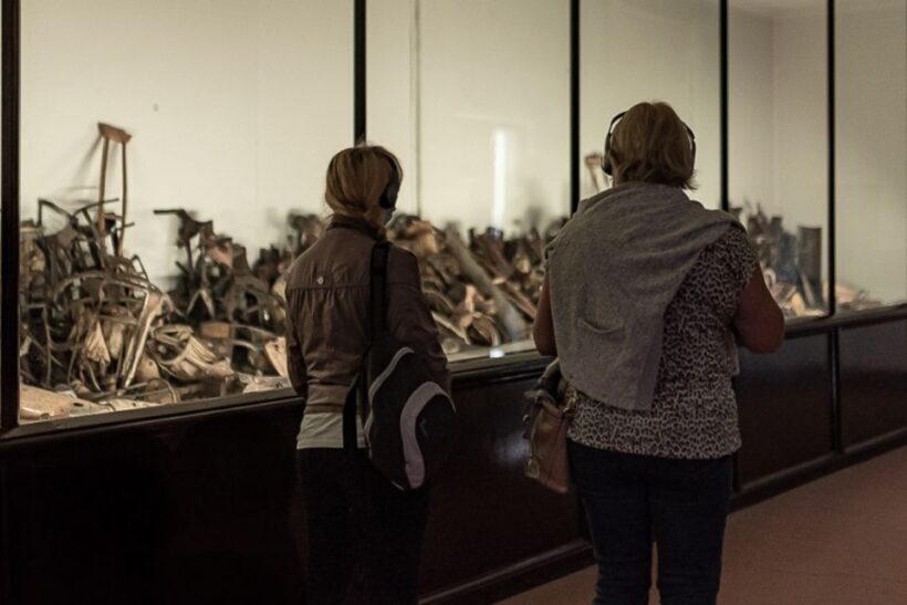Krakow: Auschwitz-Birkenau Tour Limited to 15 Visitors - Key Points