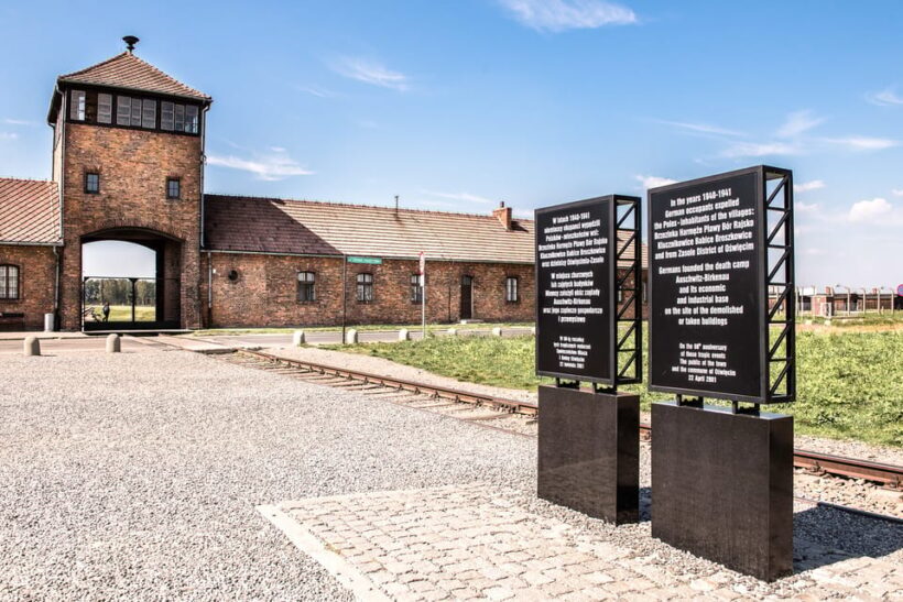 Krakow: Auschwitz-Birkenau & Wieliczka Salt Mine Day Tour - The Value of This Experience