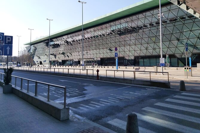 Krakow Balice Airport Transfer: Private Round Trip - Why Choose This Krakow Airport Transfer?