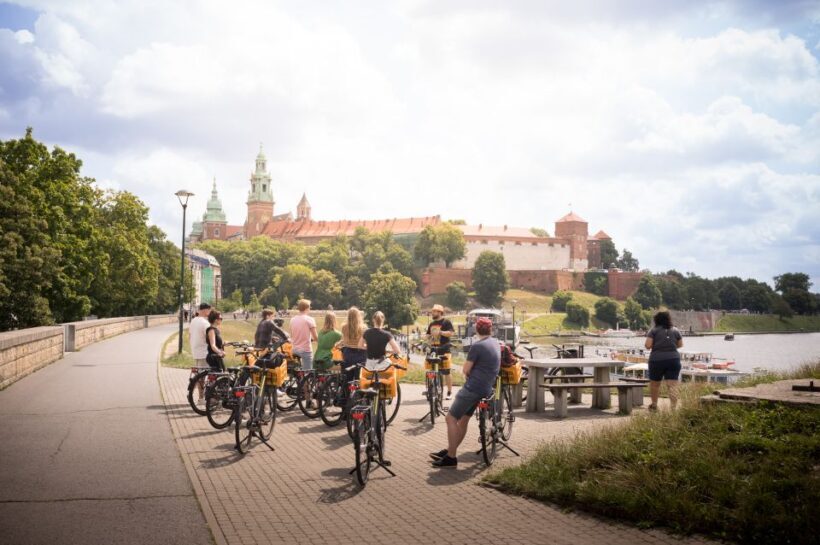 Krakow: Bike Tour of Old Town, Jewish Quarter and the Ghetto - A Deep Dive into the Tour Experience
