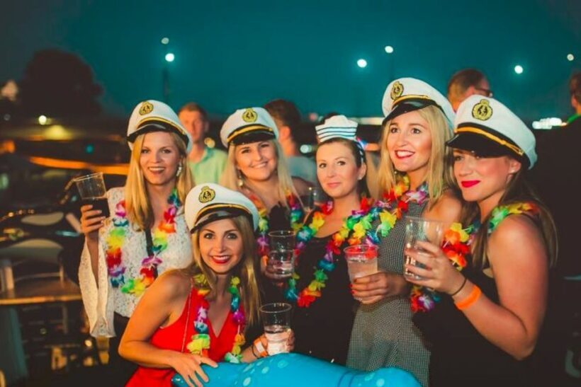 Krakow: Boat Party with Unlimited Drinks - The Sum Up