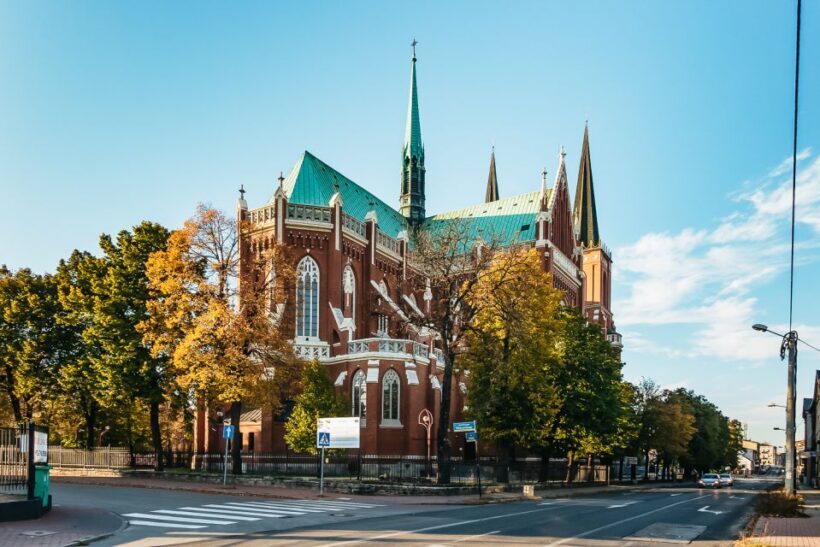 Krakow: Czestochowa & Black Madonna Day Tour - Key Points