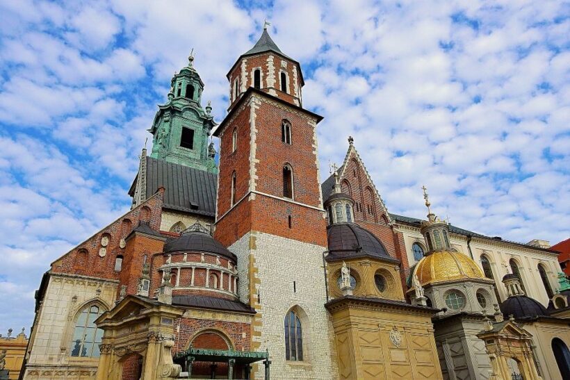Krakow: Daily Wawel Cathedral Guided Tour with Admission - An In-Depth Look at Wawel Cathedral and Its Tour