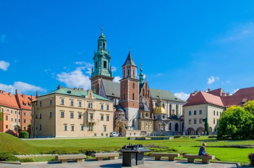 Krakow: Daily Wawel Cathedral Guided Tour with Admission - FAQs