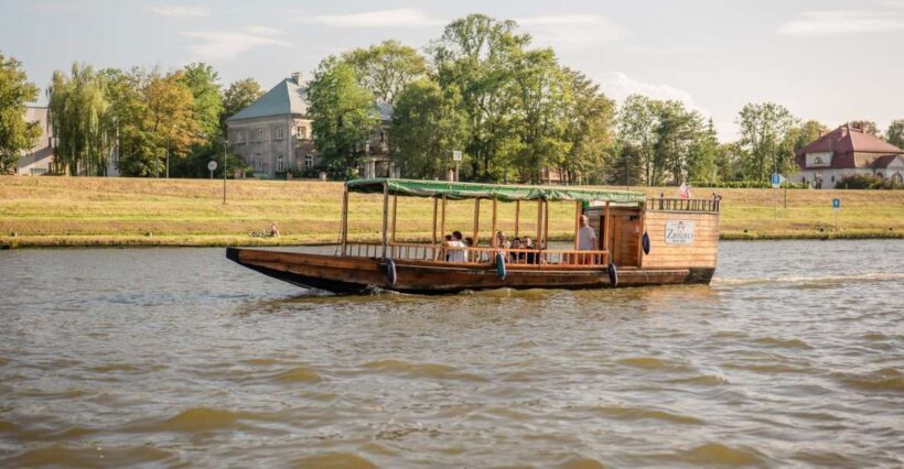 Krakow: Early Bird Vistula River Sightseeing Cruise - Who Would Love This Cruise?