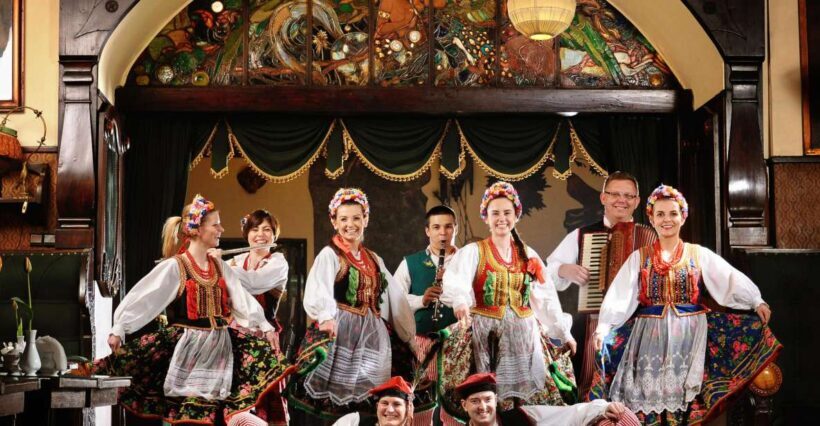 Krakow: Folk Show & 3-Course Dinner at Jama Michalika Café - In-Depth Look at the Experience