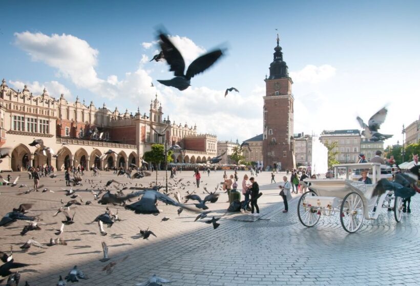 Krakow: full day private tour from Warsaw - FAQ