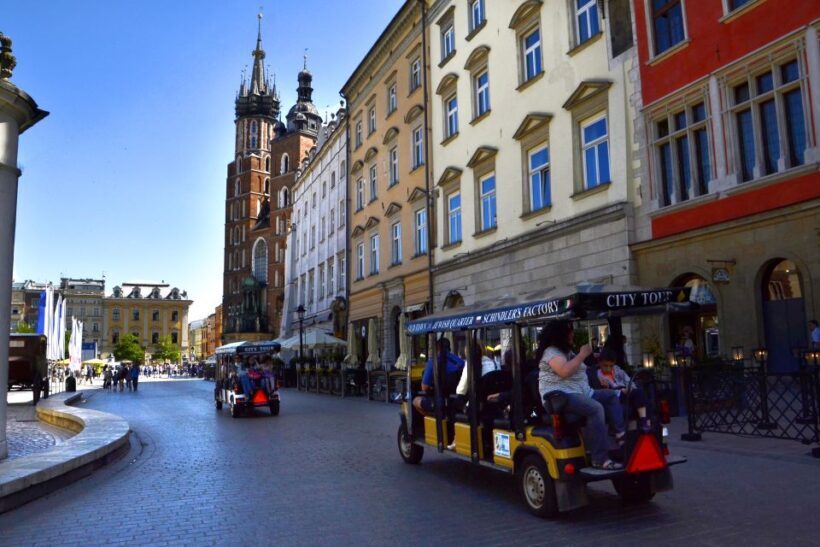 Krakow: Full Tour Regular 1.5h guided city tour by E-Cart - The Authentic Experience and What Travelers Say