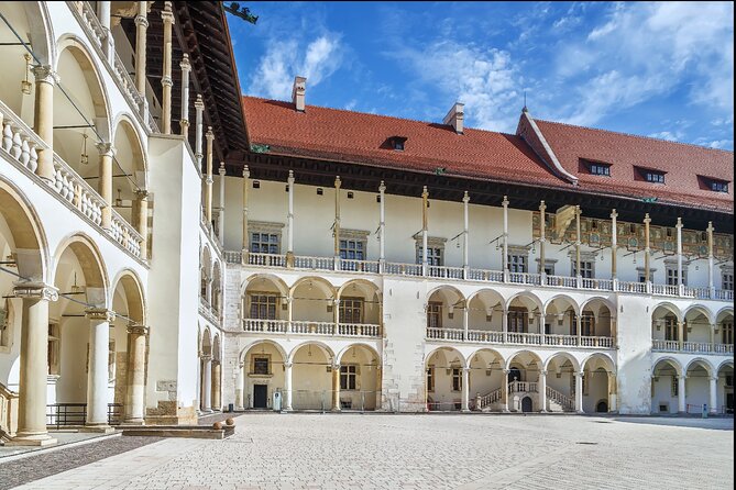 Krakow Guided Tour to Iconic Polish Royal Residence Wawel Castle - Tour Duration and Content Customization