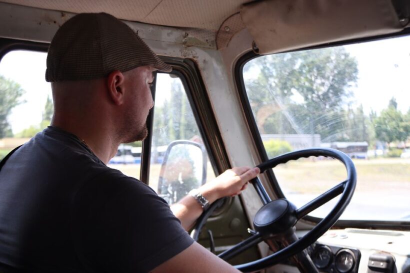 Krakow: Guided Tour to Nowa Huta on Commie Retro Van - An Authentic Step Back in Time