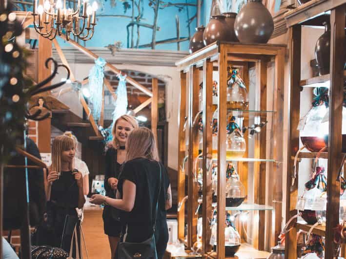 Kraków: Guided Vodka Tour with Food and Drink Tastings - What Travelers Say