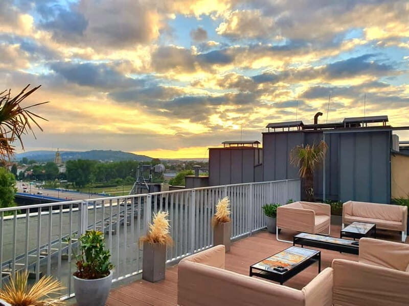 Krakow: Hidden Rooftop Bar Reservation with 1 Cocktail - How It Works — The Logistics