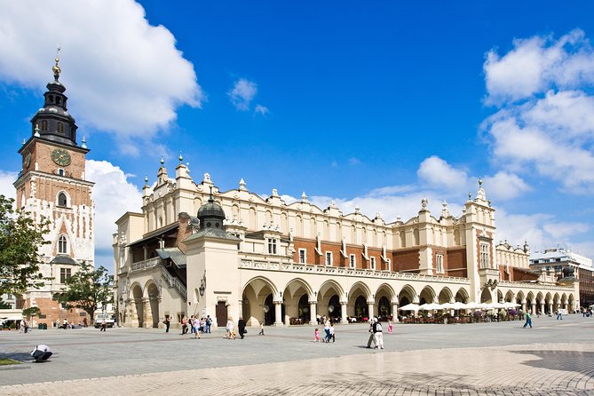 Krakow in a Day: City Tour by Electric Car - Exploring the Old Town
