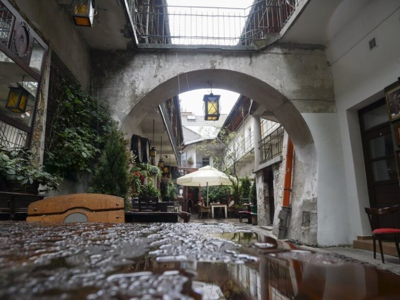 Krakow: Jewish Quarter and Schindler's Factory Guided Tour - What You Can Expect from the Tour