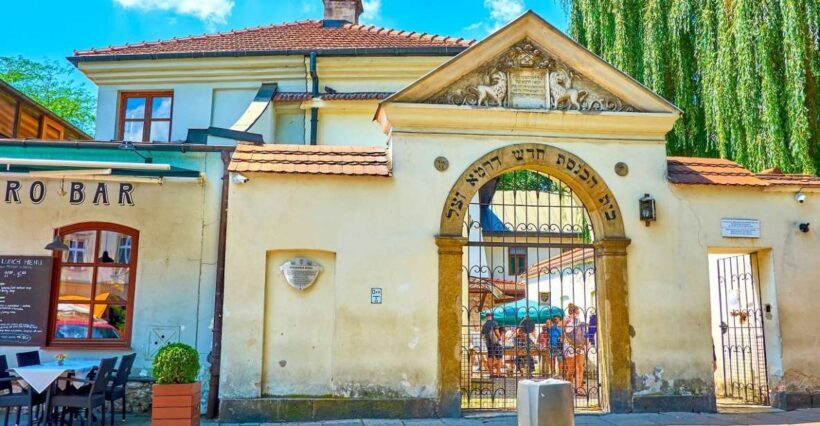 Kraków: Jewish Quarter, Auschwitz, And Salt Mine 3-Day Tour - Key Points