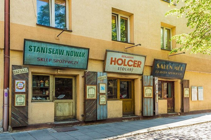 Krakow: Jewish Quarter Kazimierz & Schindlers Factory & Ghetto Guided Tour - Meeting Information