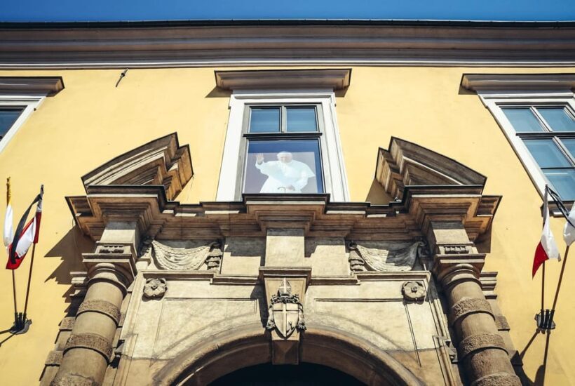 Krakow: John Paul II Guided Tour with Wawel Castle Entry - Key Points