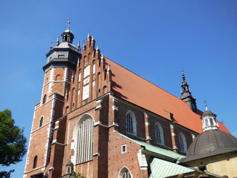 Krakow Kazimierz and Jewish Ghetto Tour with Synagogues - Exploring Krakow’s Jewish Heritage: What You Can Expect