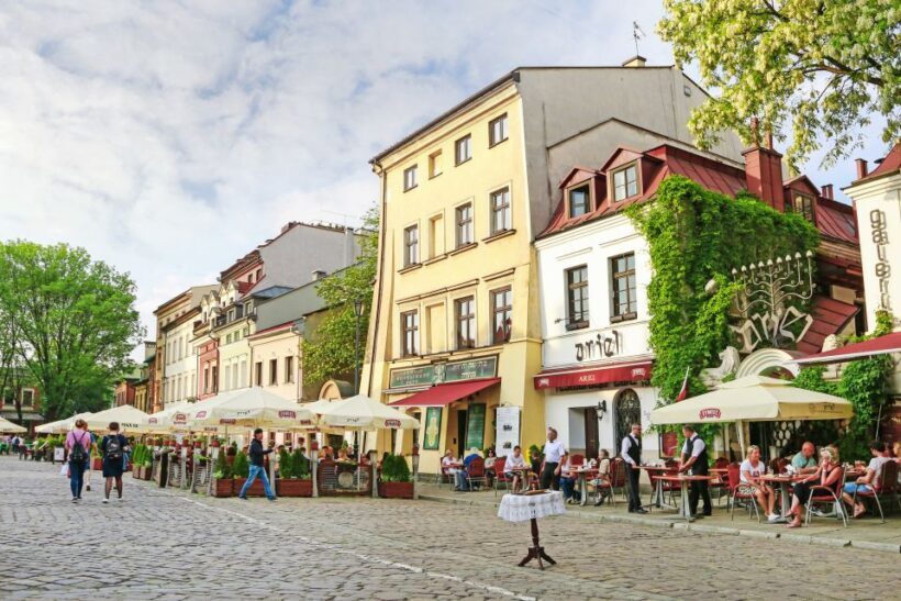 Krakow: Kazimierz, Schindler's Factory & Ghetto Guided Tour - Who Should Consider This Experience
