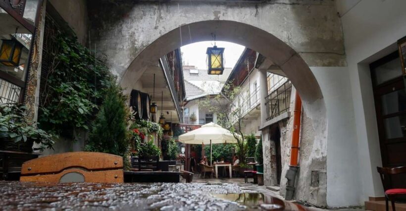 Krakow: Kazimierz, Schindler's Factory & Ghetto with Guide - A Close Look at the Tour Itinerary