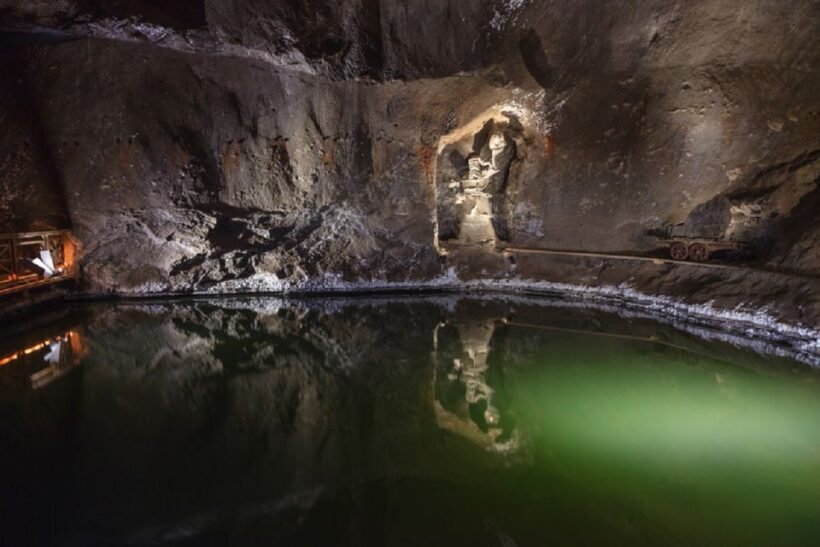 Krakow: Lazy Catamaran River Cruise and Salt Mine Group Tour - Key Points