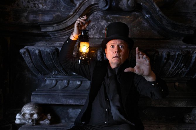 Krakow Night Tour: Ghosts, Vampires and Legends of the Old Town - Tales of Vampires and Alchemists