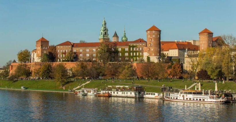 Krakow: Old Town Golf Cart Tour with Wawel Castle Tour - An Authentic Cruise Through Krakow’s Old Town and Wawel Castle