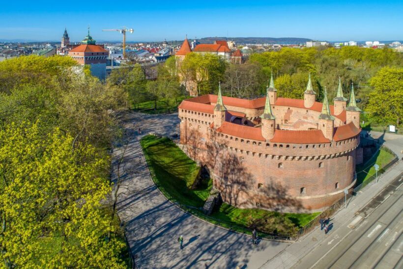 Krakow: Old Town Walking Tour - What To Expect on the Tour Day