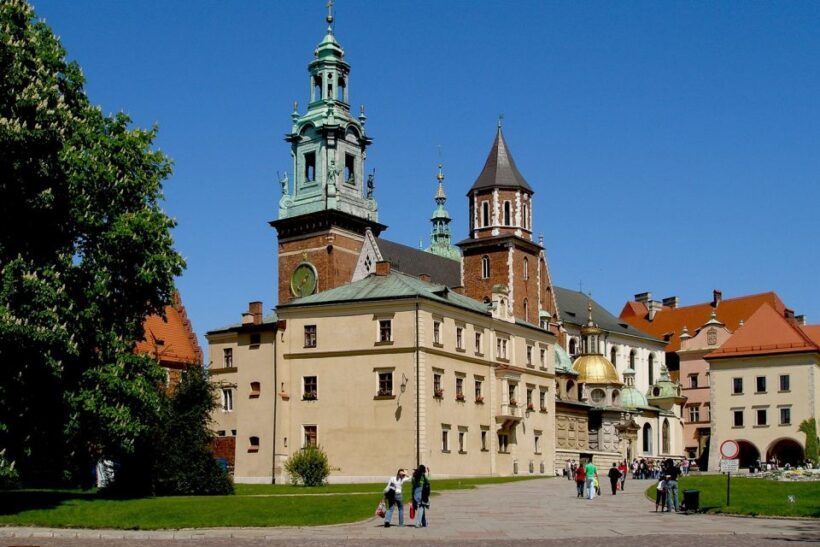 Krakow: Old Town, Wawel, and Wieliczka Salt Mine with Lunch - What Sets This Tour Apart