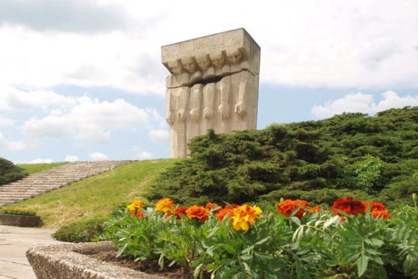 Krakow: Plaszow Concentration Camp Walking Tour - Final Thoughts