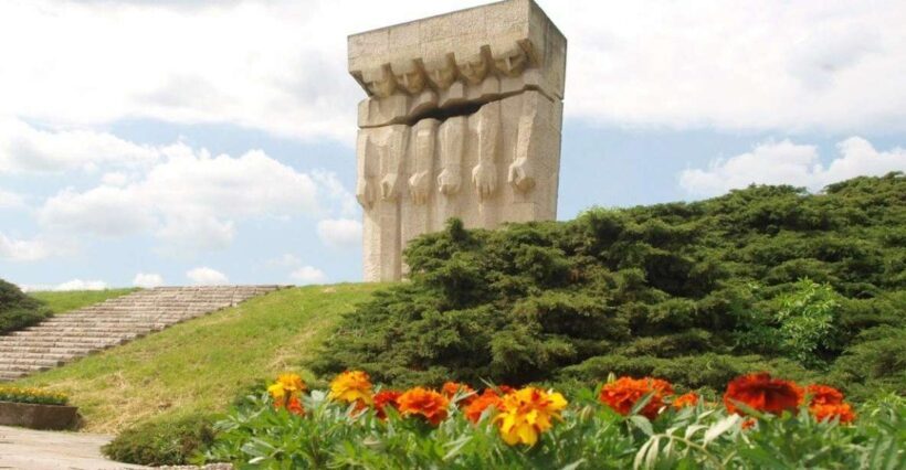 Krakow: Plaszow Concentration Camp Walking Tour - An In-Depth Look at the Plaszow Walking Tour