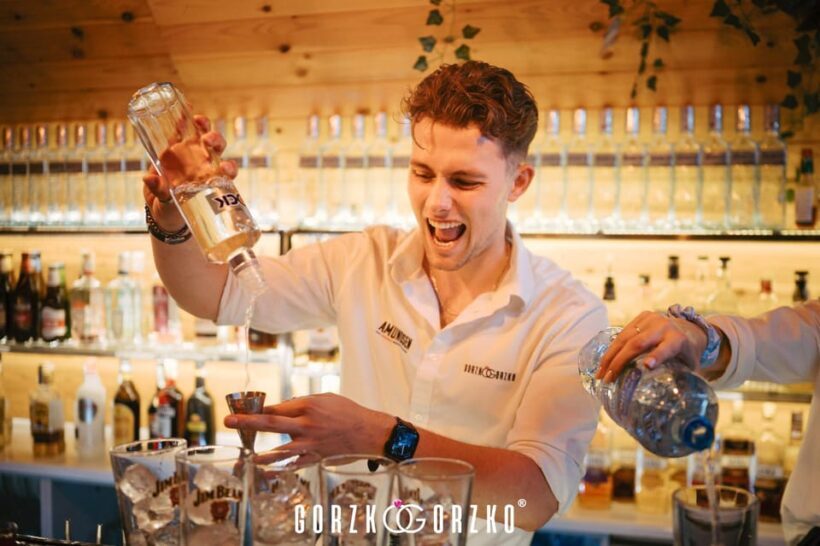 Kraków: Polish wedding party with welcome drink - What to Expect at the Polish Wedding Party in Kraków