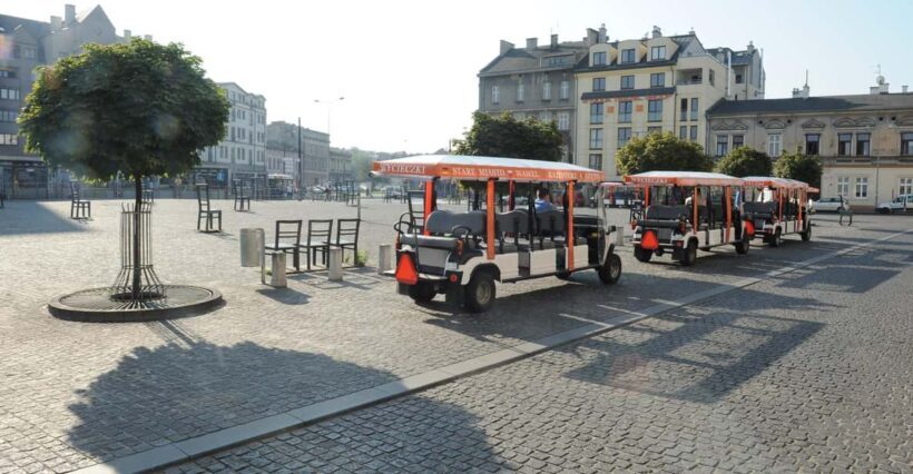 Krakow: Private City Tour by Electric Car with Audio Guide - Analyzing the Value
