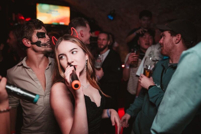 Krakow: Pub Crawl with 1 Hour of Unlimited Alcoholic Drinks - Who Should Consider This Experience?