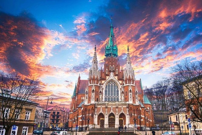 Kraków: Schindler's Factory and Former Ghetto Tour - Key Points