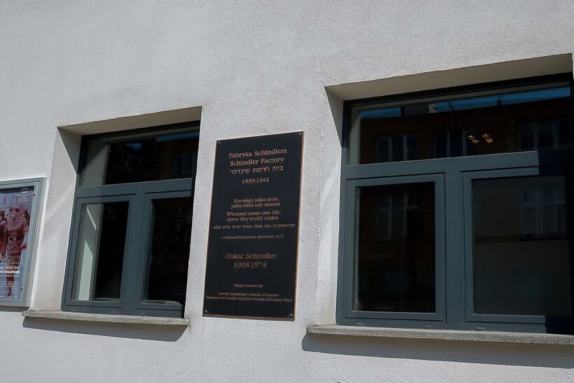 Krakow: Schindler's Factory & Ghetto Guided Tour - Deep Dive into the Museum Experience