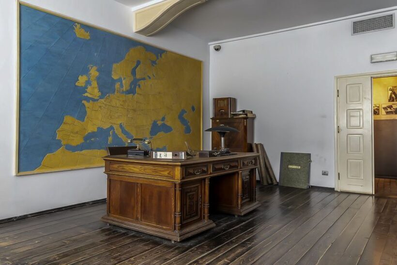 Krakow: Schindler's Factory & Ghetto Guided Tour - The Practicalities: Price, Duration, and Comfort