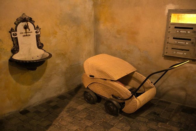 Krakow Schindlers Factory Guided Tour With Admission Ticket - Tour Operators Response to Visitor Experiences