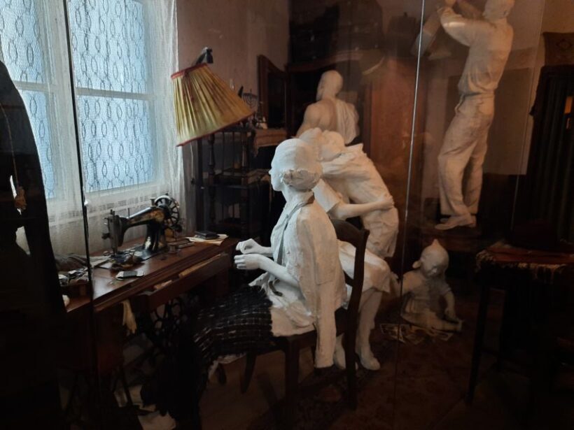 Krakow: Schindler's Factory Tour with Entrance Ticket - Key Points: