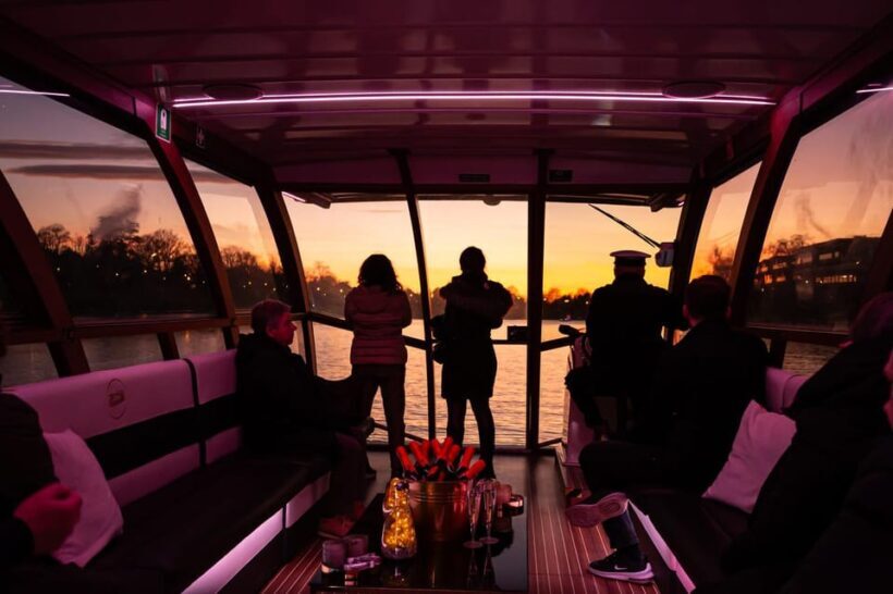 Krakow: Sightseeing Cruise on Vistula River with Audio Guide - Analyzing the Value
