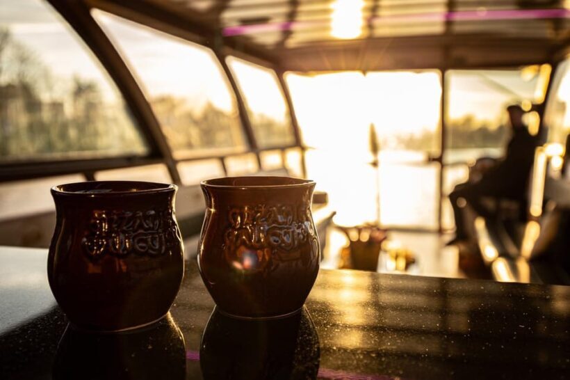 Krakow: Sightseeing Cruise on Vistula River with Audio Guide - What Reviewers Say