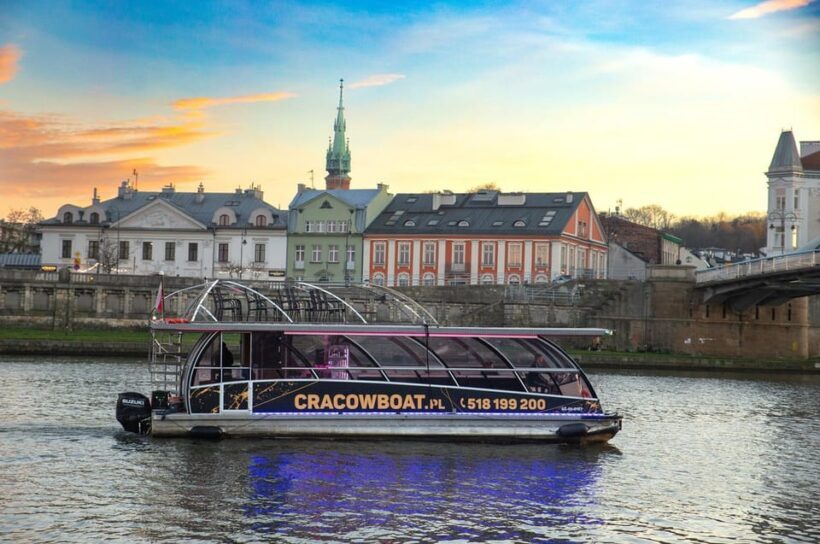 Krakow: Sightseeing Cruise on Vistula River with Audio Guide - Who This Tour Is Best For