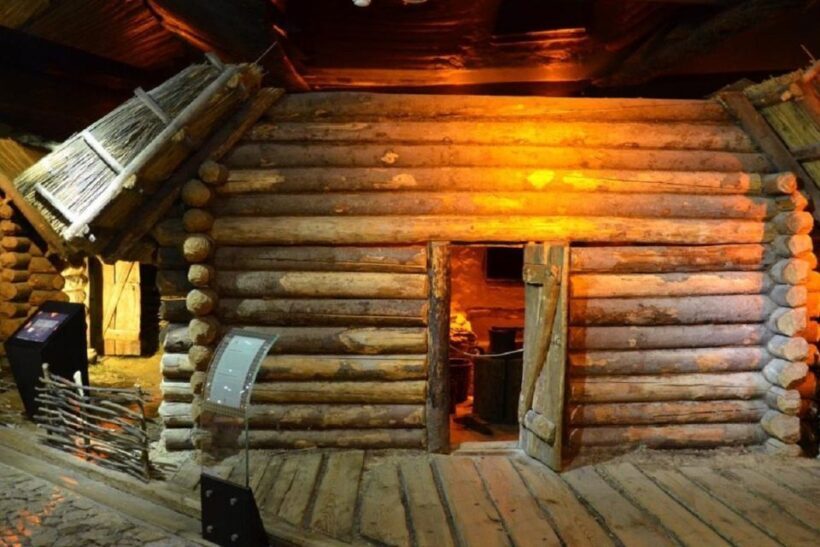 Krakow: Skip the Line Underground Museum Private Guided Tour - Exploring Krakow’s Underground: An Authentic Journey Beneath the City