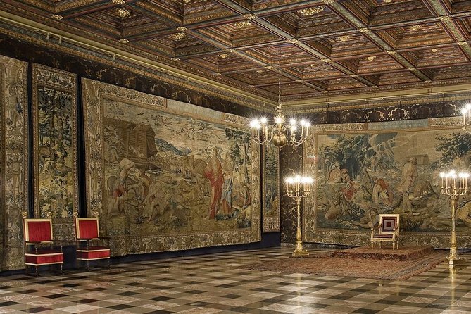 Krakow Skip The Line Wawel Castle and Cathedral Private Tour - Why This Tour Is a Great Fit