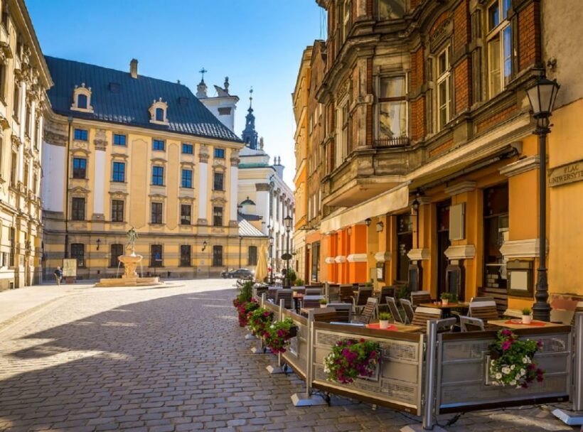 Krakow: Traditional Street Food Walking Tour - A Practical Overview of the Tour