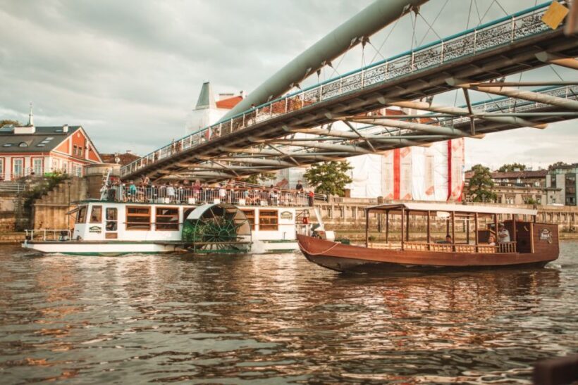 Krakow: Vistula Night Cruise by Gondola w/ Audio Commentary - The Gondola: A Piece of Polish Heritage