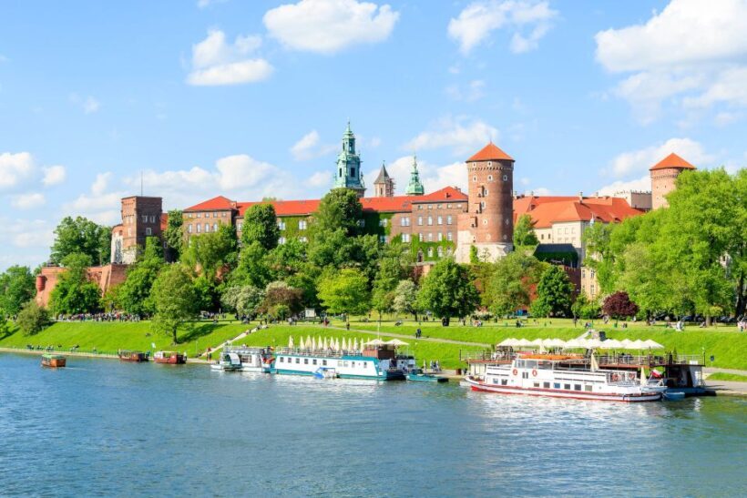Krakow: Vistula River Cruise with Historical Views - What Travelers Are Saying