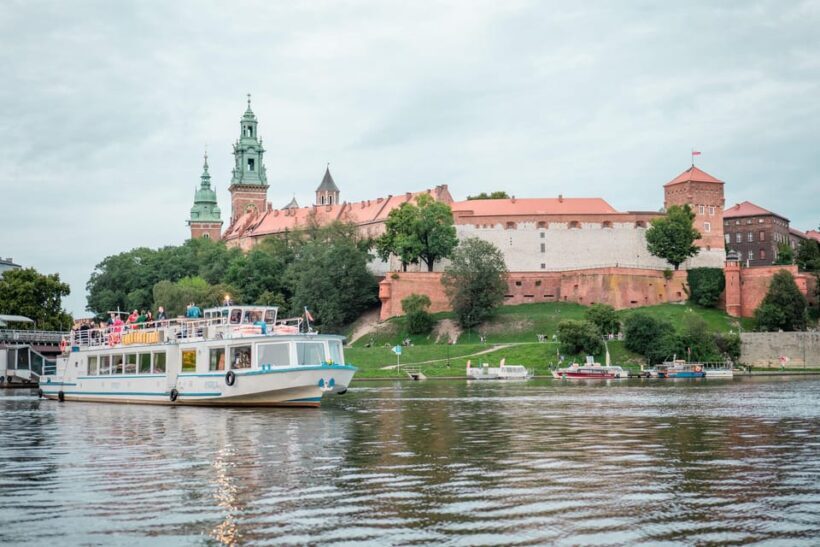 Krakow: Vistula River Sightseeing Cruise - Krakow: Vistula River Sightseeing Cruise