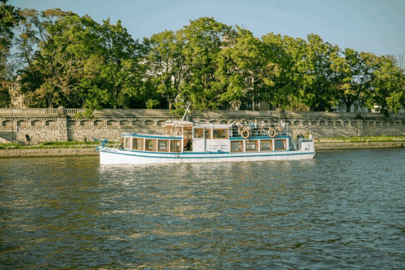 Krakow: Vistula River Sightseeing Cruise - FAQ