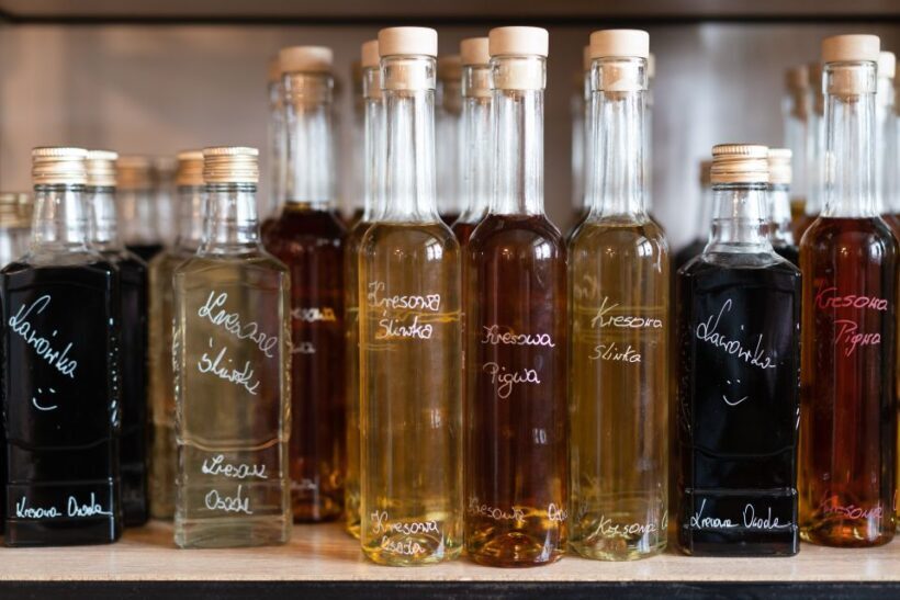 Krakow: Walking Tour and Liqueur Tasting with Local Guide - Who Will Love This Tour?